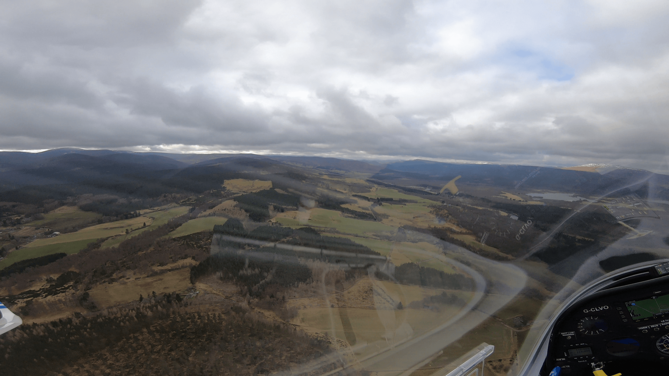 Trial Glider Flight at Deeside Gliding Club - Camp Cook Explore